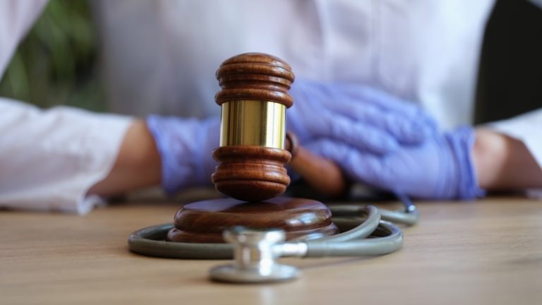 Houston Medical Malpractice Attorney | Amanda Demanda