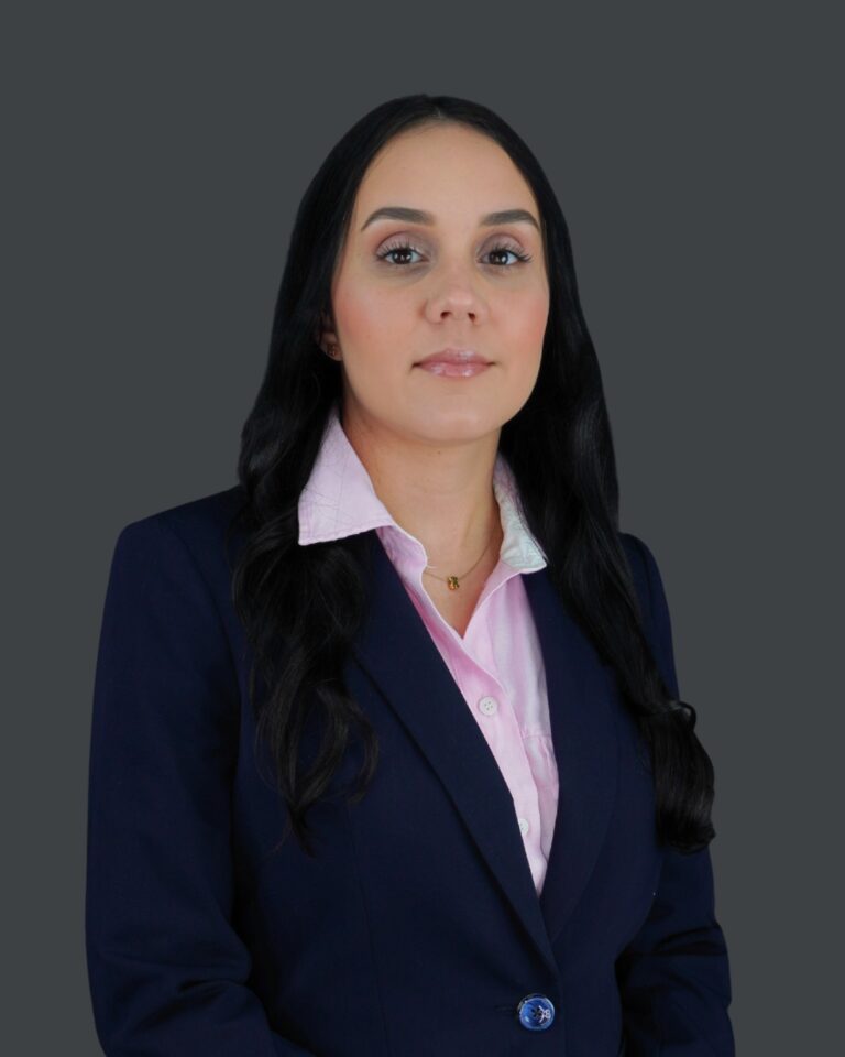 Our Team | Amanda Demanda